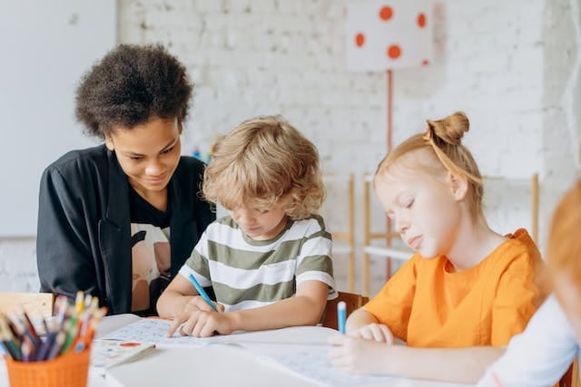 135+ Good Compliments for Teachers to Appreciate Them — Trending Us