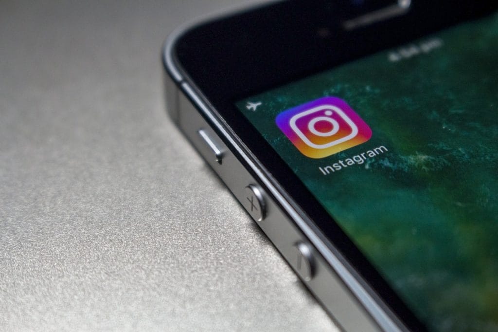 225 Romantic Couple Hashtags For Instagram Pics And Reels Trending Us