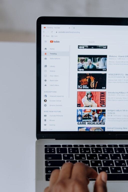 250+ Best YouTube Channel Names That Are So Perfect To Go Viral ...