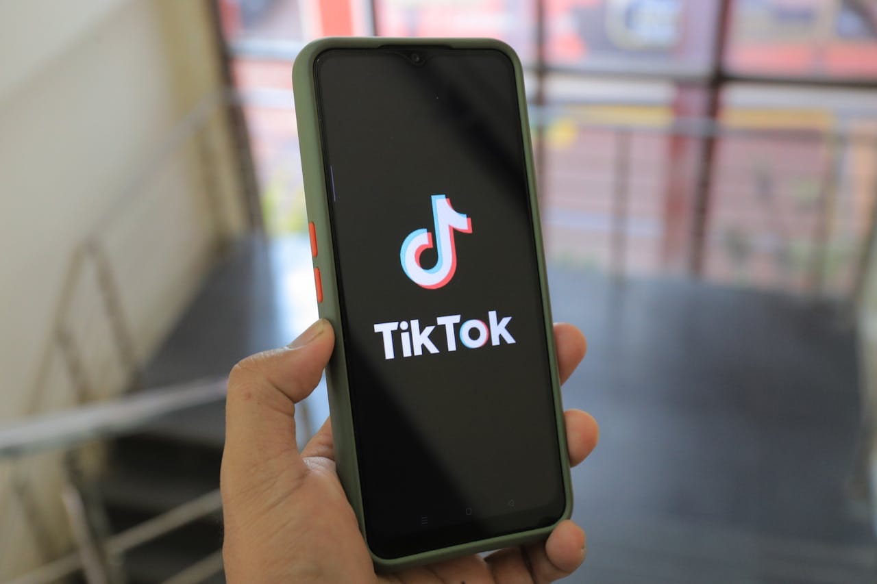 Ultimate Guide for TikTok Post Sizes — Trending Us