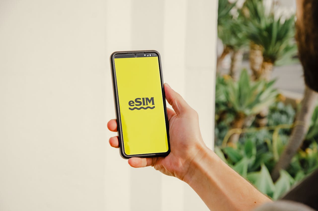 10 Ways eSIM Can Simplify Your Daily Life in the USA — Trending Us