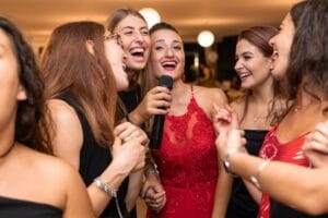 100+ Trending WhatsApp Group Names for Girls — Trending Us